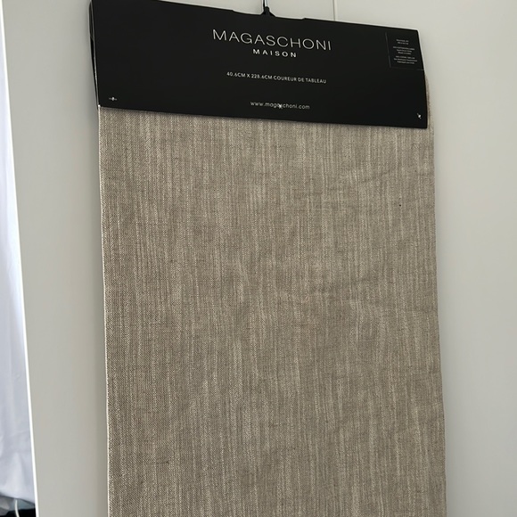 Magaschoni | Dining | Magaschoni Maison Table Runner | Poshmark